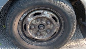 How to Get Rust Off Tire Rims (5 Different DIY Methods)
