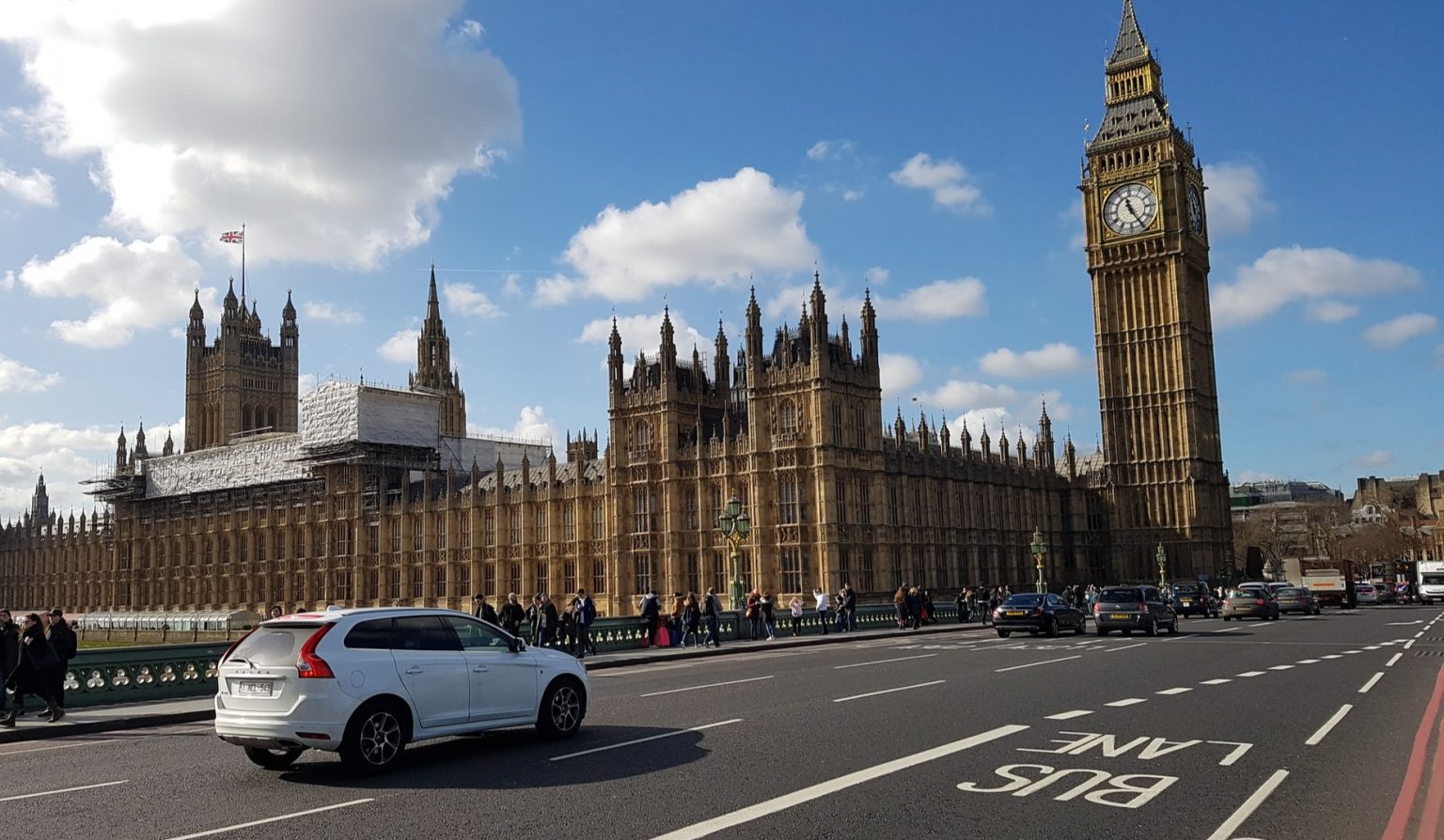 Why Does England Drive On The Left? (9 Reasons Why)