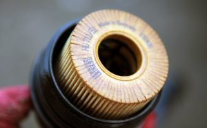 Wrong Oil Filter Symptoms (9 Things To Be Aware Of)