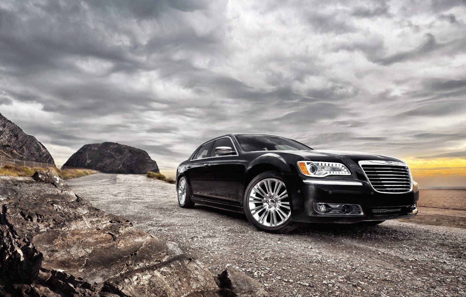 9 Reasons Why The Chrysler 300 Was Discontinued