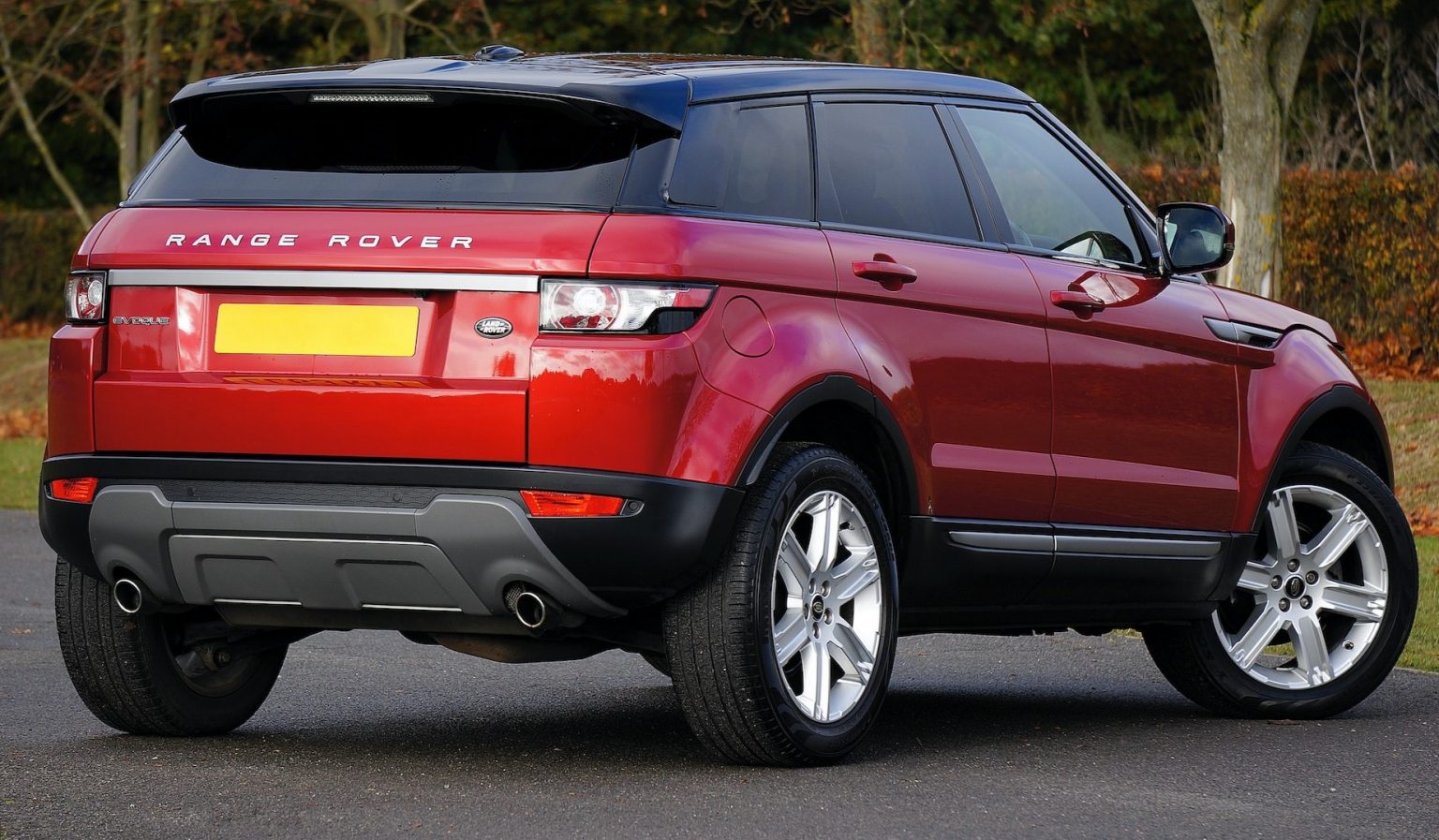 Why Are Range Rovers So Popular? (9 Reasons Why)
