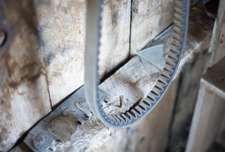 Bad Timing Belt Symptoms (8 Things To Be Aware Of)