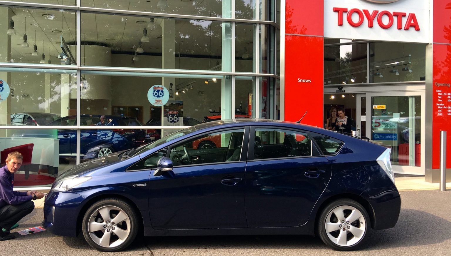 Why Buy A Prius? (9 Revealing Reasons) | Autoily